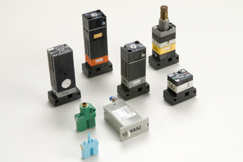 Crouzet - PNEUMATEC - componenti elettropneumatici per l’automazione ...